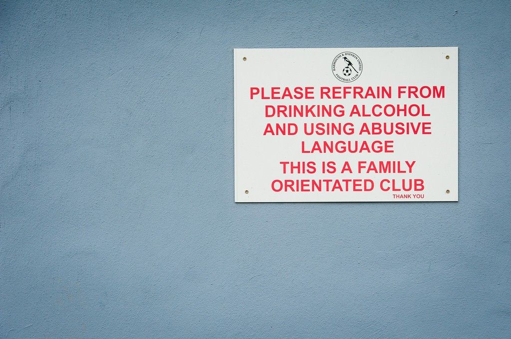 Reducing Gender Bias In Automatic Abusive Language Detection